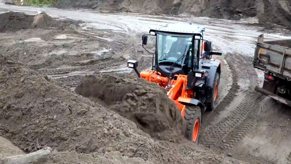 Hitachi ZW180-6 wheel loader in action | Industrial Vehicle Technology ...