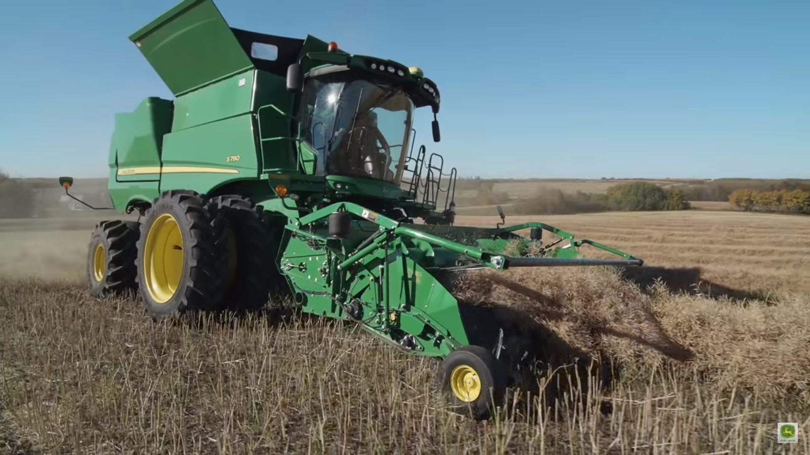 John Deere's new semi-autonomous S700 combines | Industrial Vehicle ...