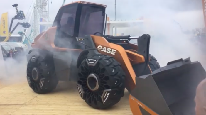 Case's Project Tetra concept reveal draws crowds at Bauma | Industrial ...