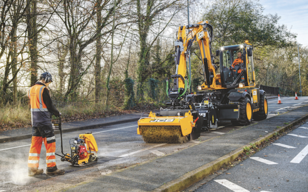 NEW VIDEO: JCB's Pothole Pro | Industrial Vehicle Technology International
