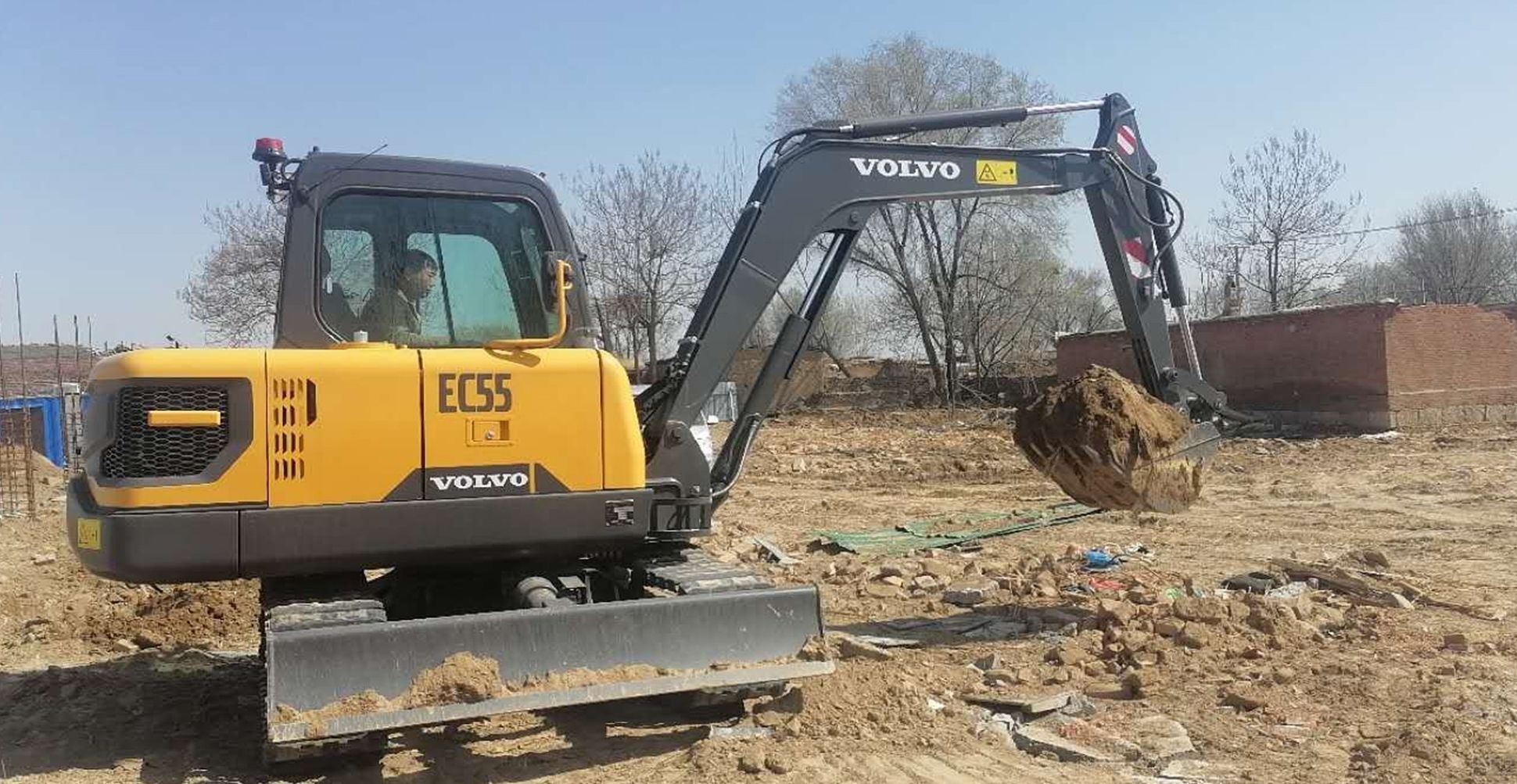 Electric Volvo excavator pilot arrives at customer site in China ...