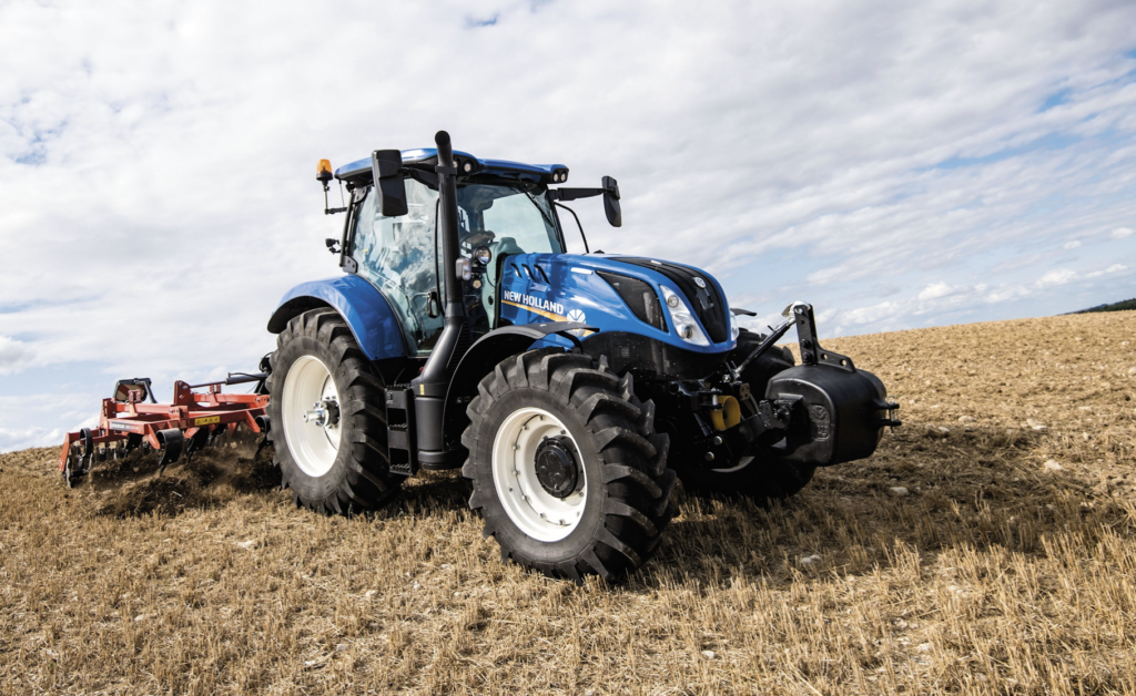 New Holland's T6 Methane Power Tractor lands sustainability award at ...
