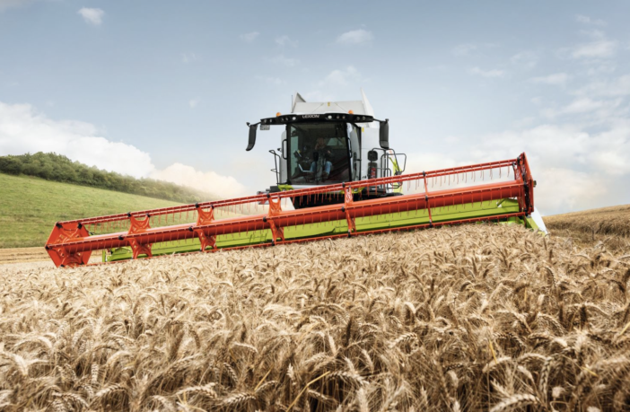 More power and new cab for Claas Lexion combines | Industrial Vehicle ...